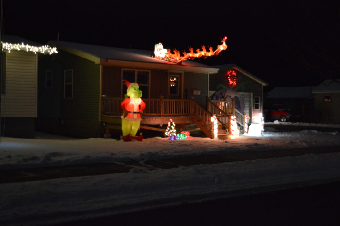 Holiday Display | News, Sports, Jobs - Daily Press